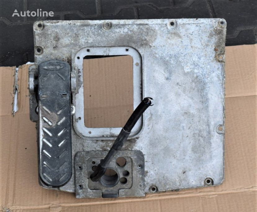 Pneumatický ventil WABCO ZAWÓR GŁÓWNY HAMULCA POD PEDAŁ 1677510 na ...